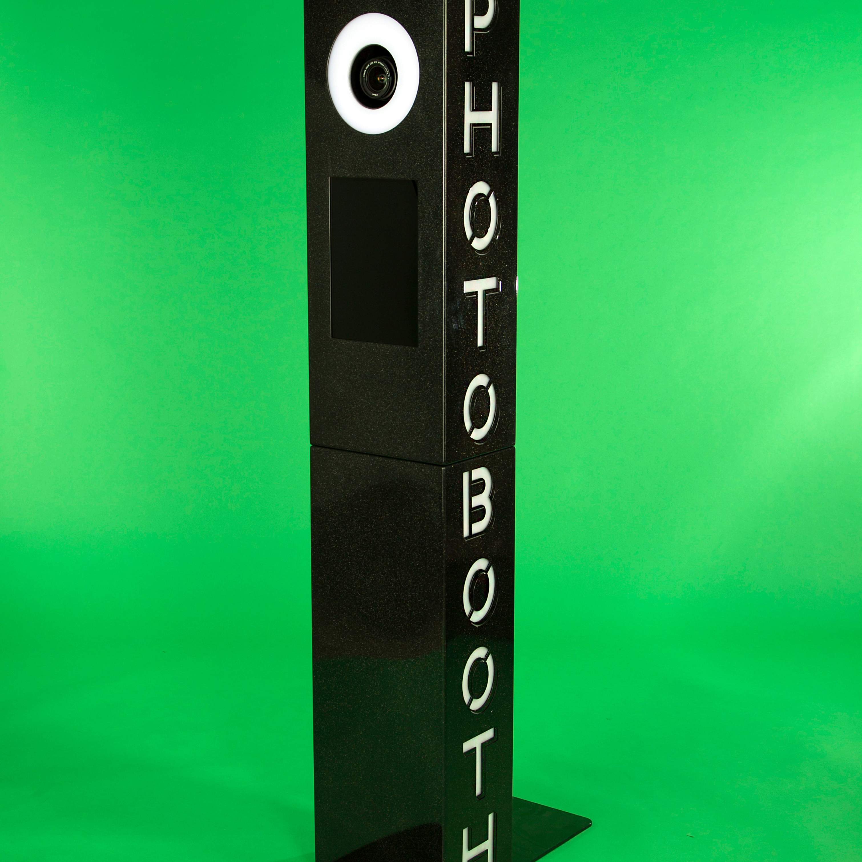 Custom Aluminum Photo Booths - Bear Metal Works