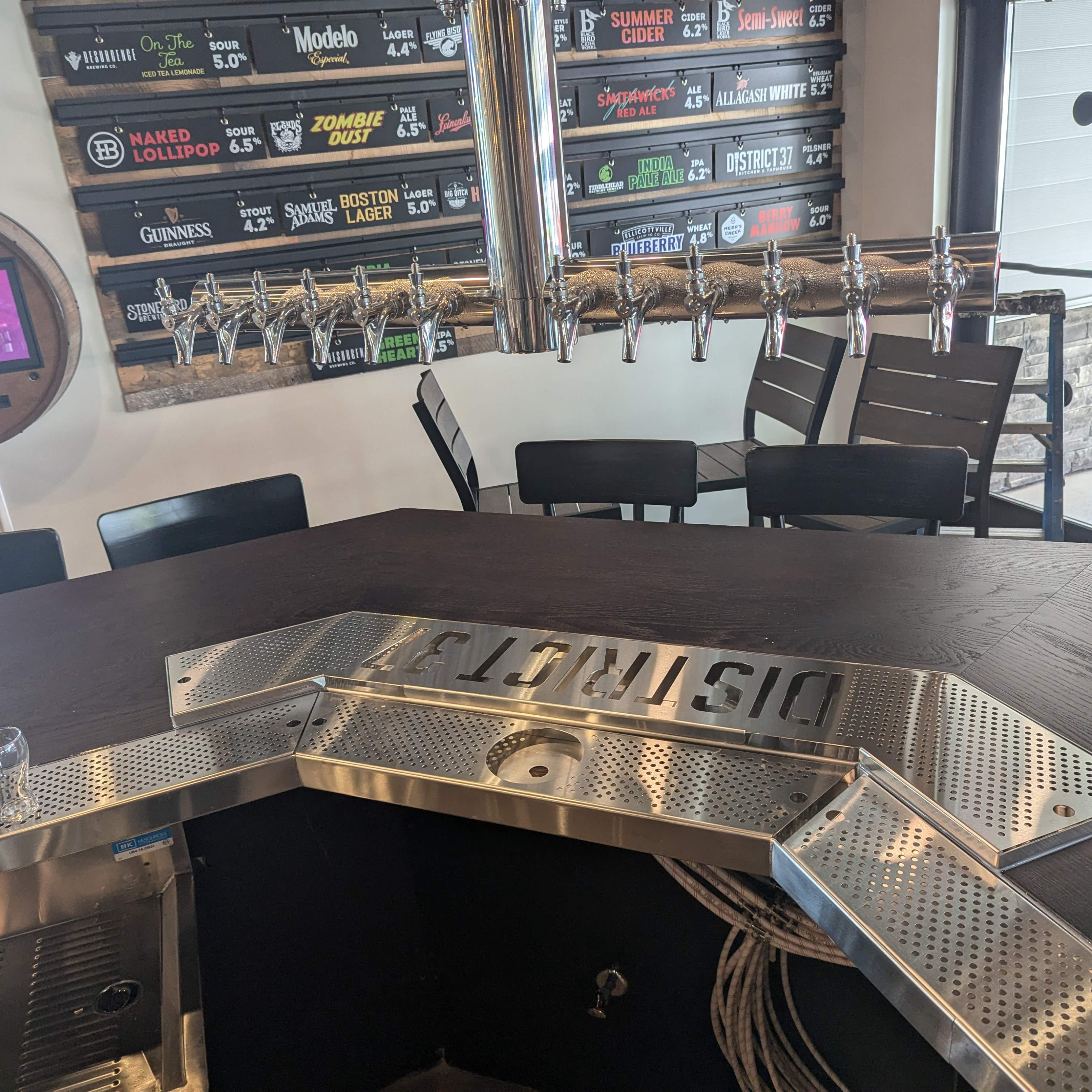 Liquor Shelf and Drink Rail - Bear Metal Works